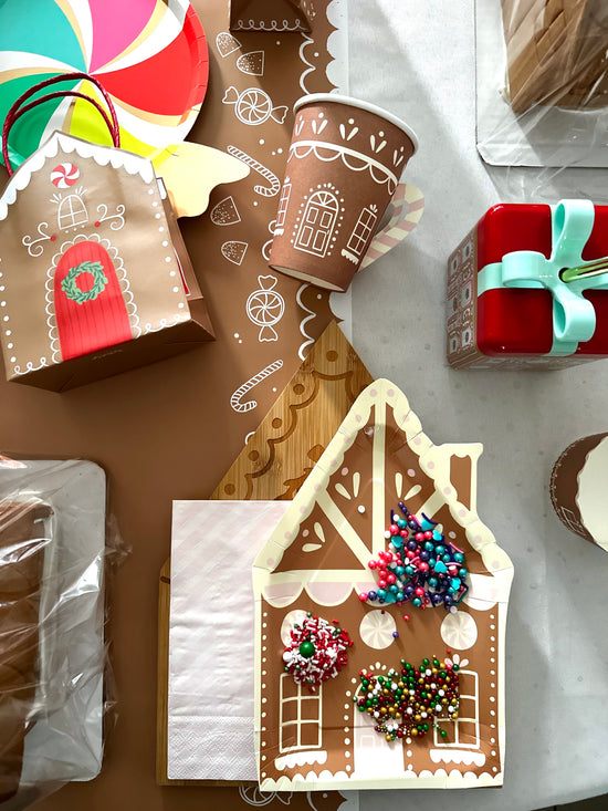 GINGERBREAD HOUSE SHAPED PAPER PLATE – Kedziefest Parties